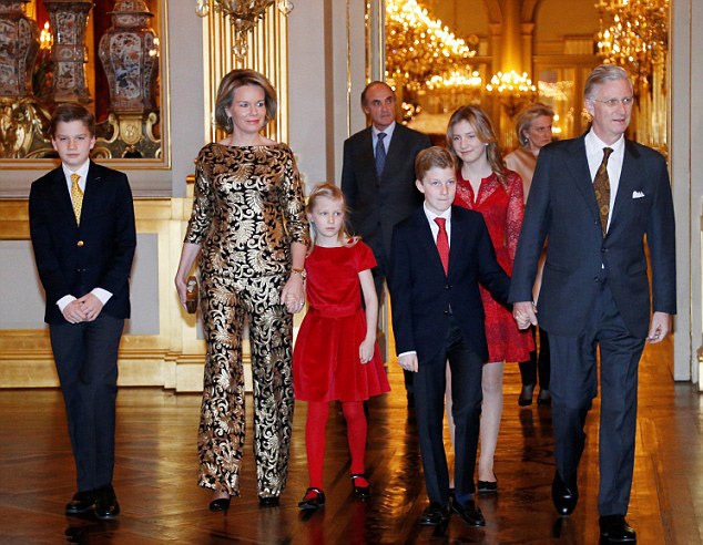 Royal Family Around the World: Belgian Royal Family Attends Christmas ...