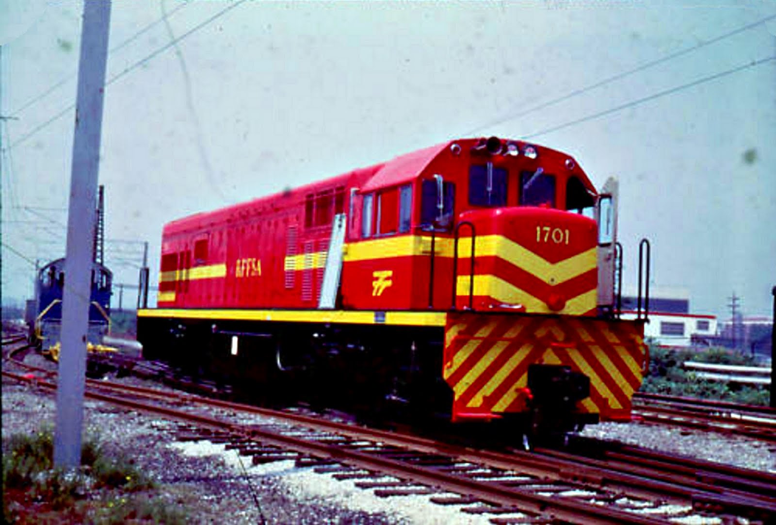 Veículos em Geral: GE U20 1701 RFFSA