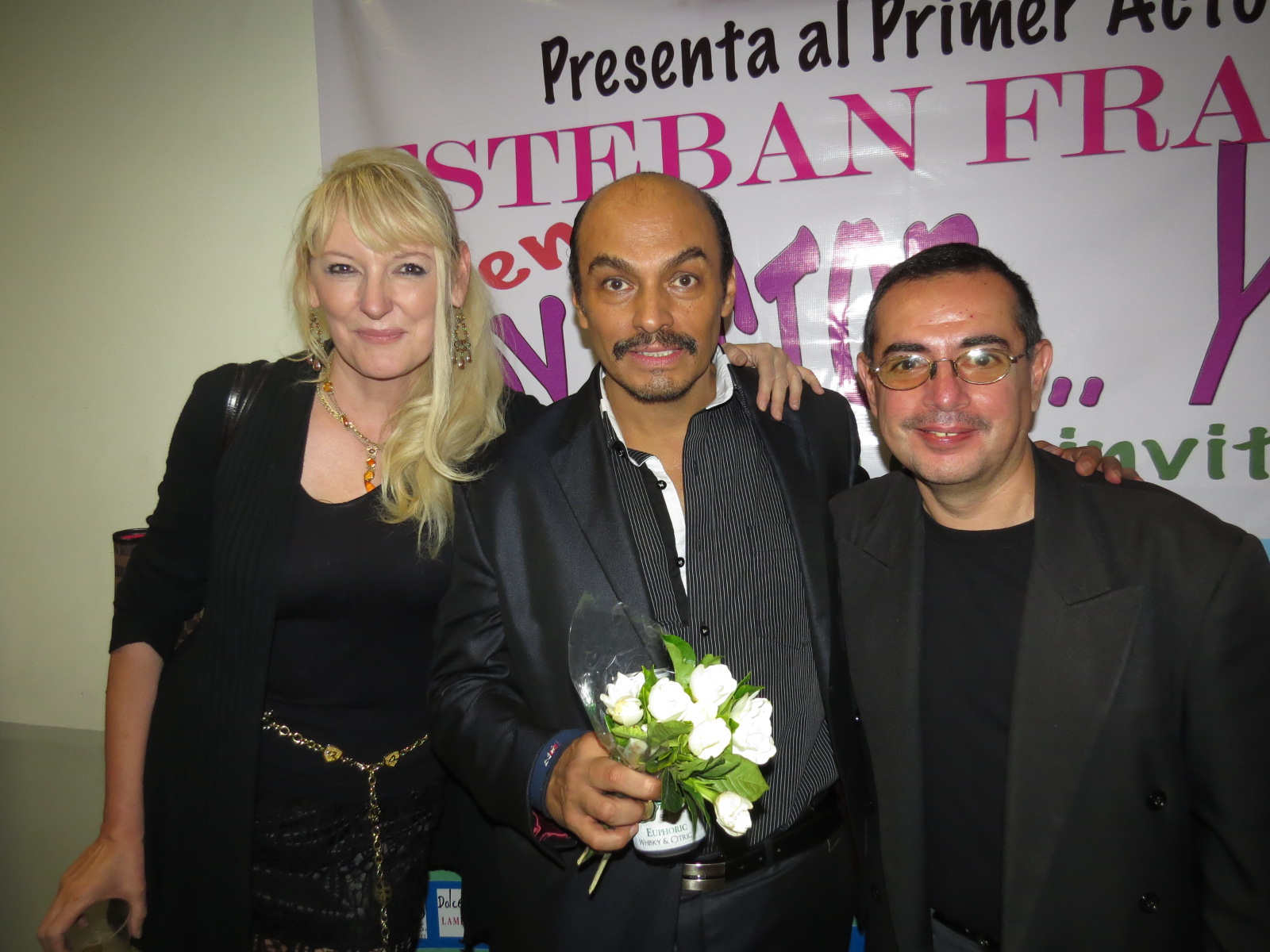 somos el espectador: LA NOCHE DE LA CELEBRACION DE 30 AÑOS DE ESTEBAN ...