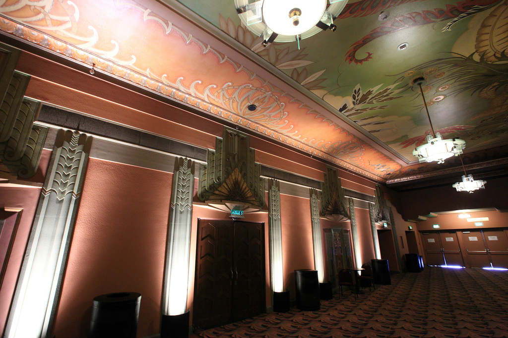 Los Angeles Theatres: Wiltern Theatre: lobby areas