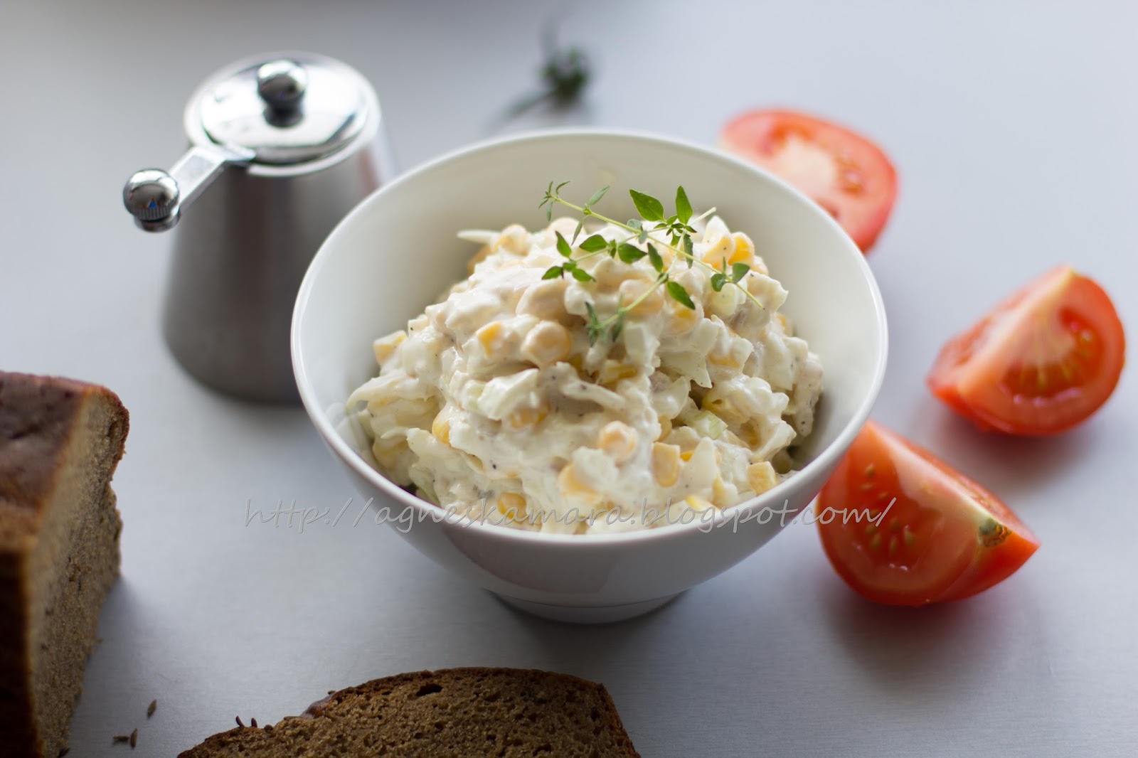 Salotos su rūkyta jūros lydeka