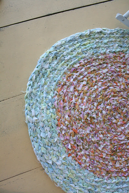 THE QUILT BARN: Crochet Rag Rug