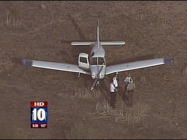 Kathryn's Report: Piper Archer Makes Emergency Landing in North Phoenix ...