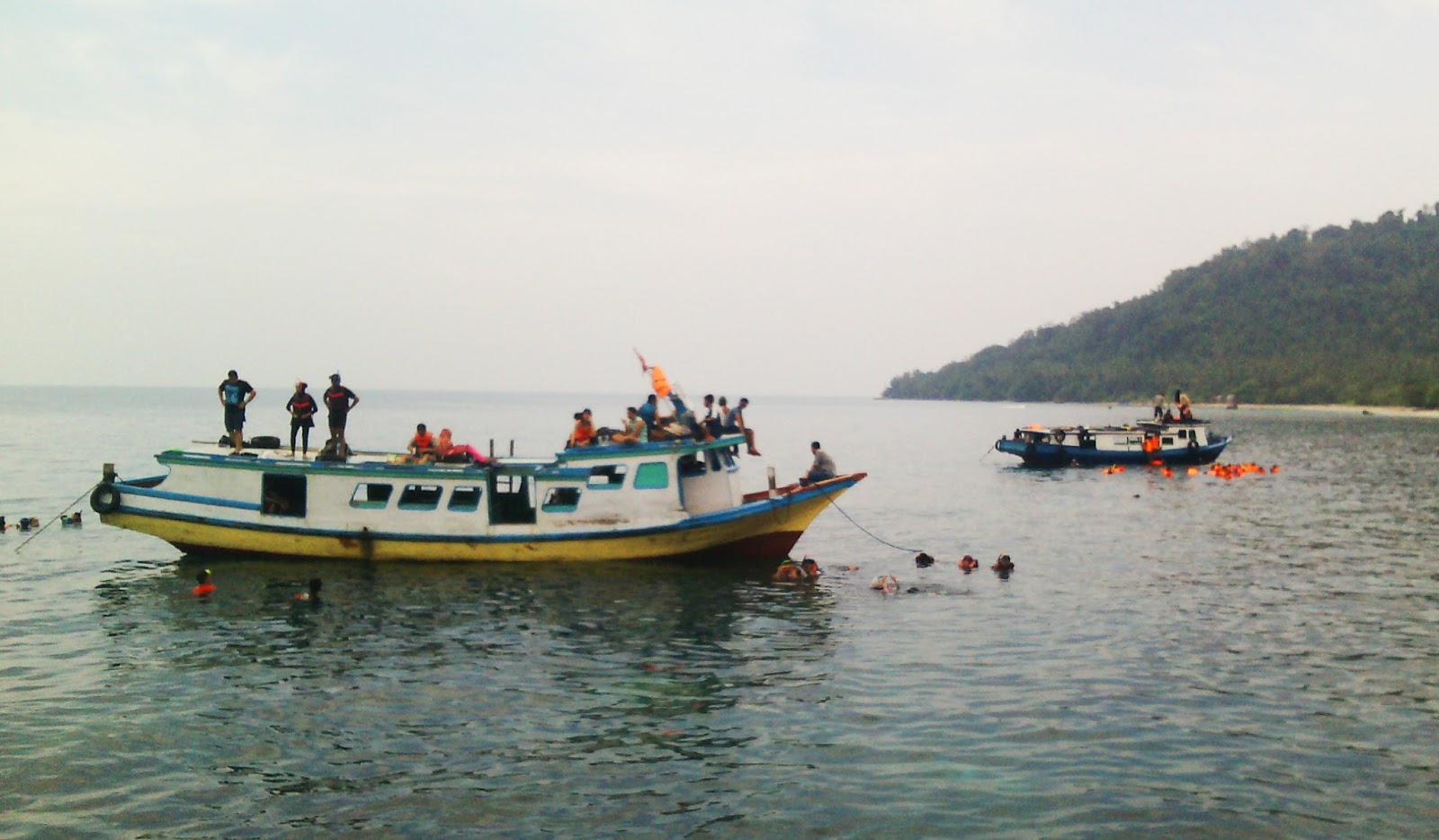Catatan Perjalanan Outdoor Travelling: Krakatau : Wisata Bahari Di ...