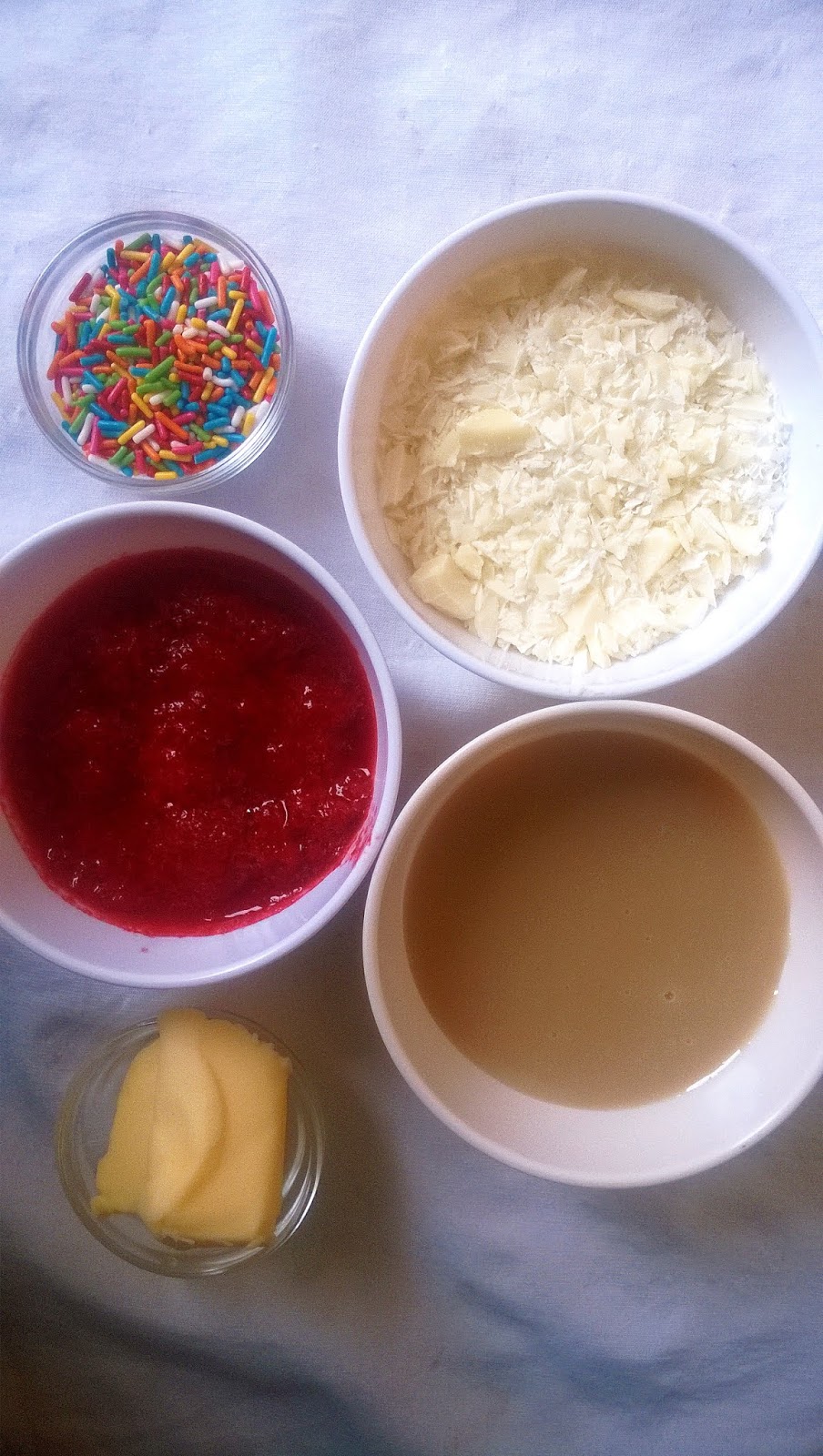 STRAWBERRY BRIGADEIROS