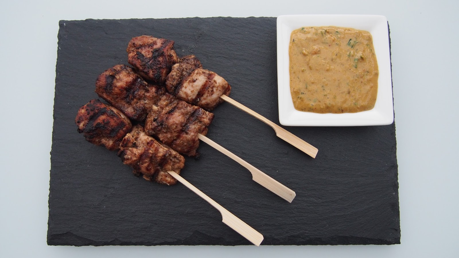 Chicken Satay skewers with spicy peanut sauce - Kitchen Exile