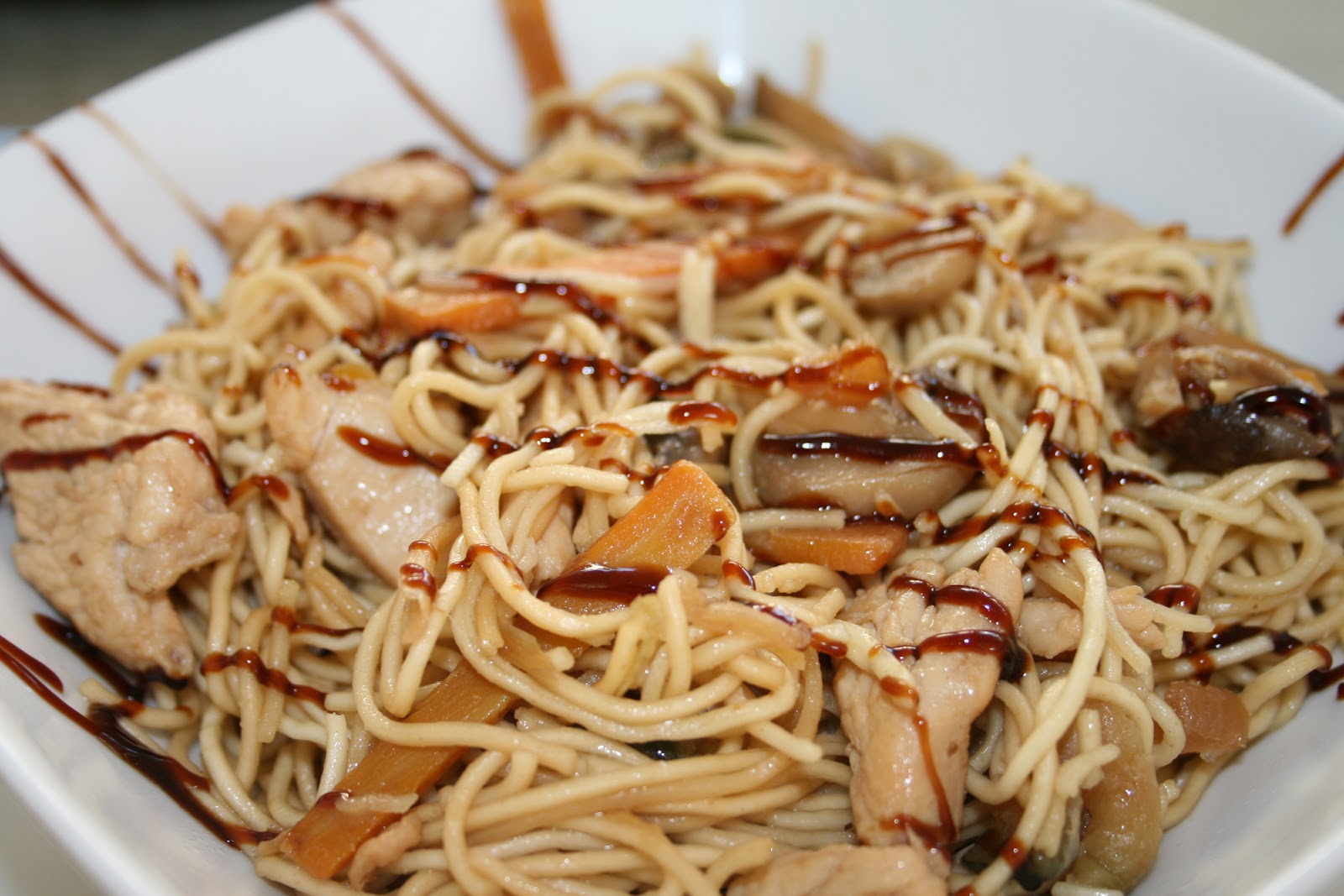 Aprendiendo a Cocinar: WOK DE FIDEOS CHINOS CON POLLO Y VERDURAS