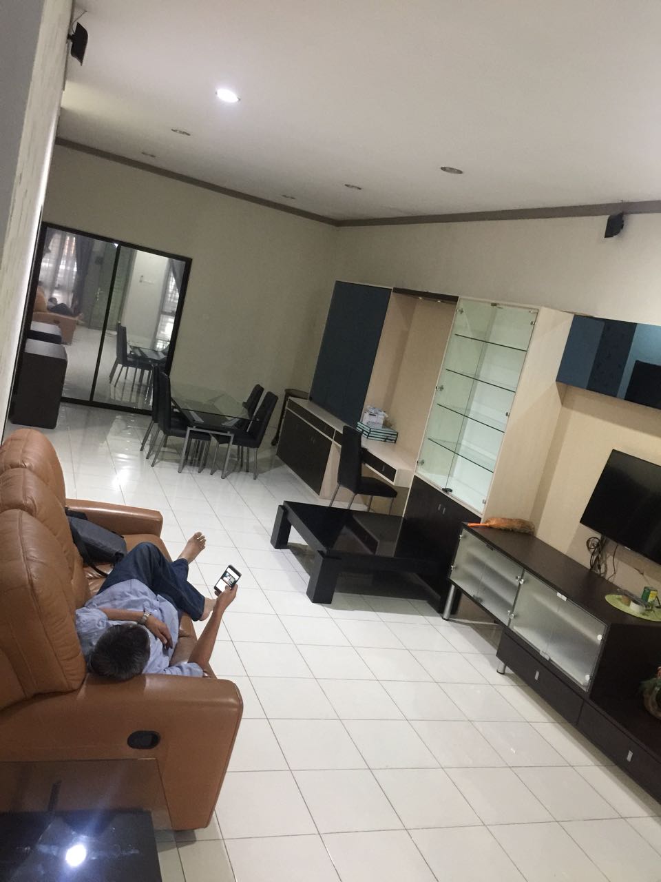 RUMAH DI CIKARANG BISA SEWA ATAU JUAL-RIANA | Properti Jakarta