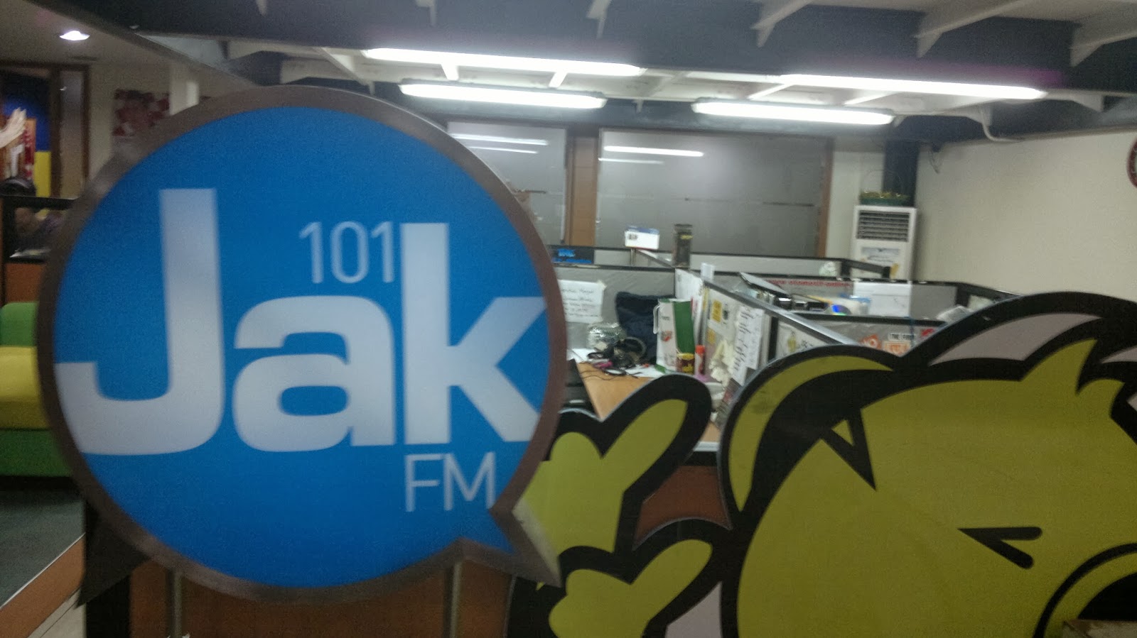 Radio Branding Materials: Studio + Office Interior | 101 Jak FM Jakarta ...