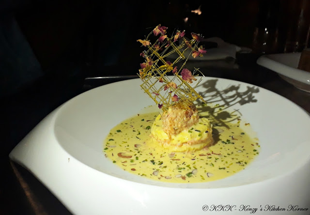 Kenzy's Kitchen Korner... : Farzi Cafe - A food purist happily ‘farzified’!