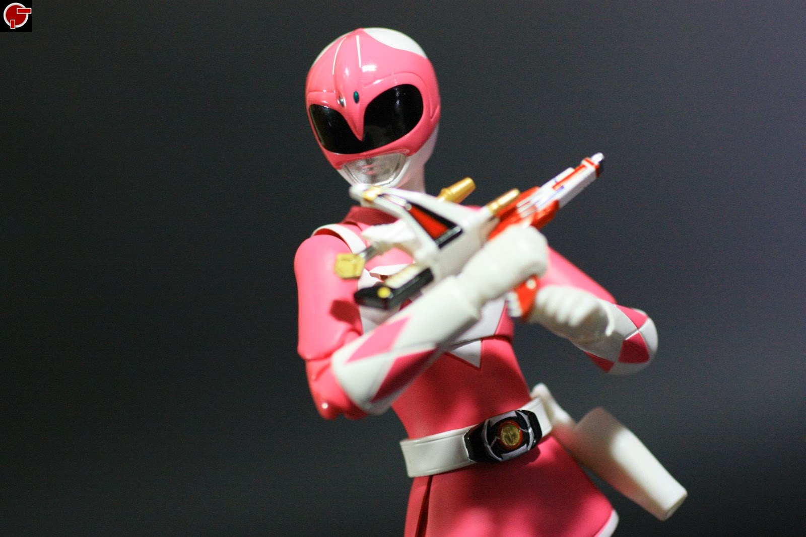Firestarter's Blog: Toy Review: S.H. Figuarts Ptera Ranger (Pink Ranger)
