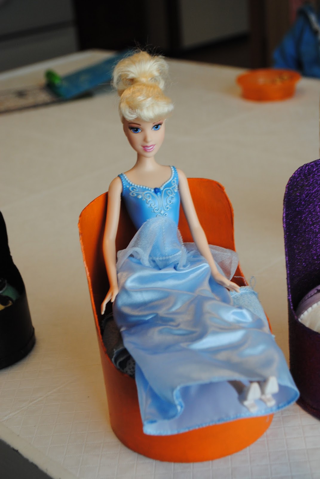 peppysis: Barbie Chairs