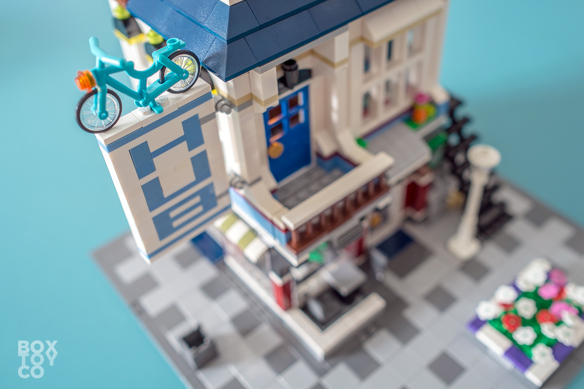 LEGO® Bike Shop & Café 31026 Revisited [MOD] | BoxToyCo