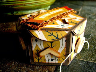 Flowerdisco's Scrap Hut: AUTUMN MEMORIES...gift box and mini banner