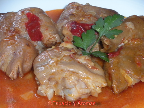 ESPACIO Y AROMAS: MANITAS DE CERDO EN SALSA