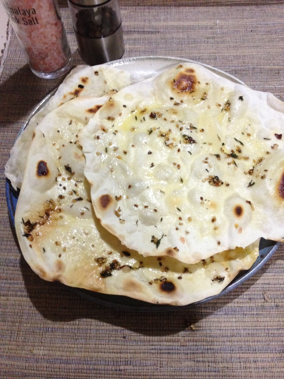 Comidas & Rumos: PÃO ROTI COM ESPECIARIAS