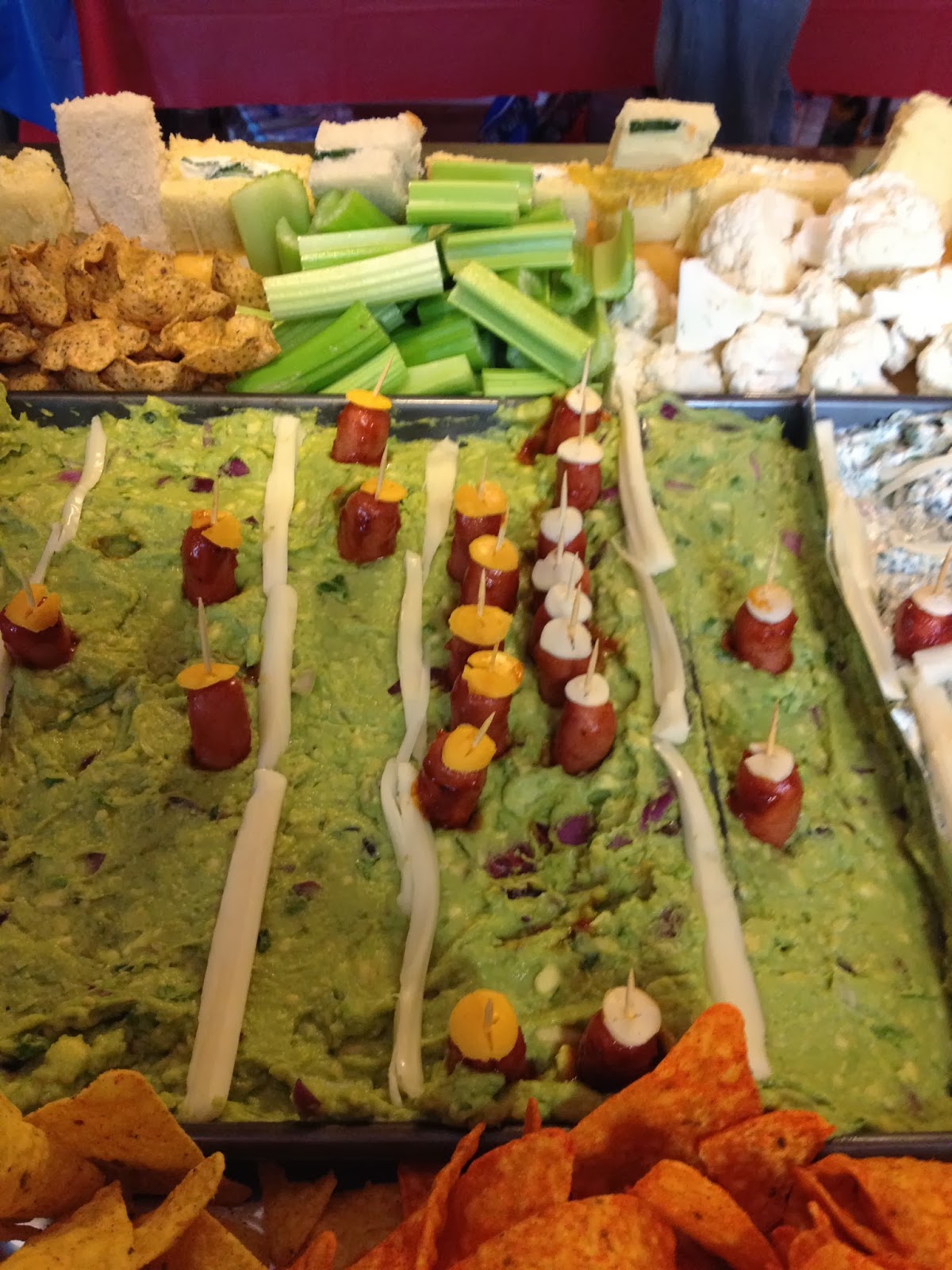 Lola, Tangled: DIY Super Bowl Party Snack Stadium. Ahem, that's SNACKADIUM.