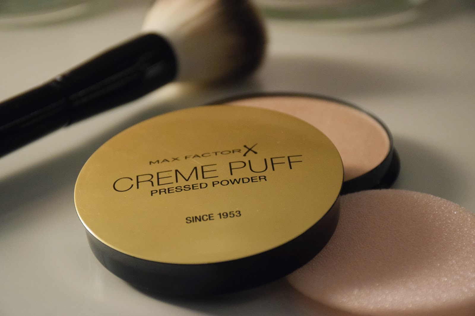 MERI M: Max factor Creme puff