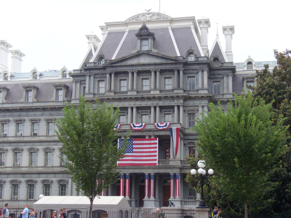 10 fun facts about the Eisenhower Executive Office Building | Things to ...