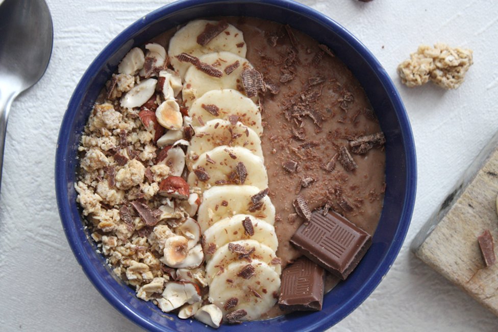 Recette : Smoothie Bowl Banane - Beurre de cacahuètes | Noush