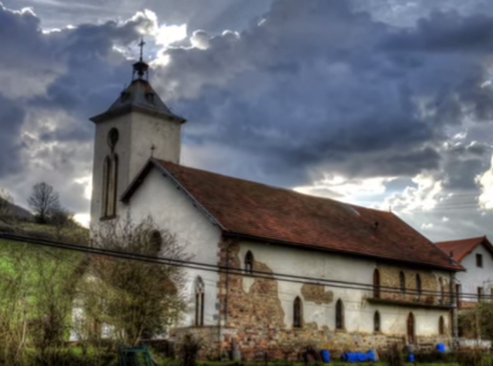 Turismo Abaurrea: La Parroquia de la Inmaculada, Aribe