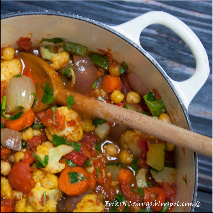 Forks'N'Canvas: Moroccan Vegetables with Roasted Almonds