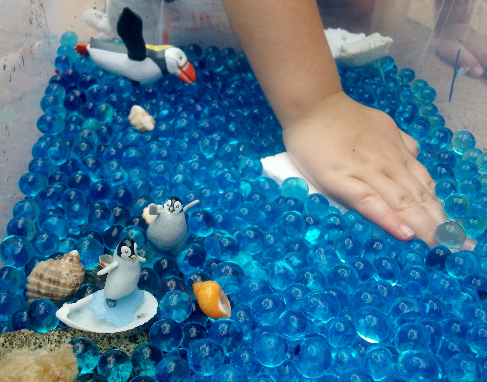 Adventures at home with Mum: Penguin sensory box: styrofoam Ice ...