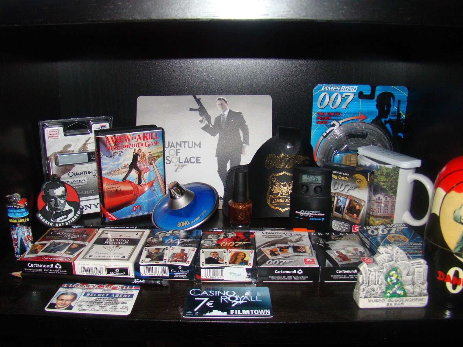 007 and other agent stuff - 007 Travelers