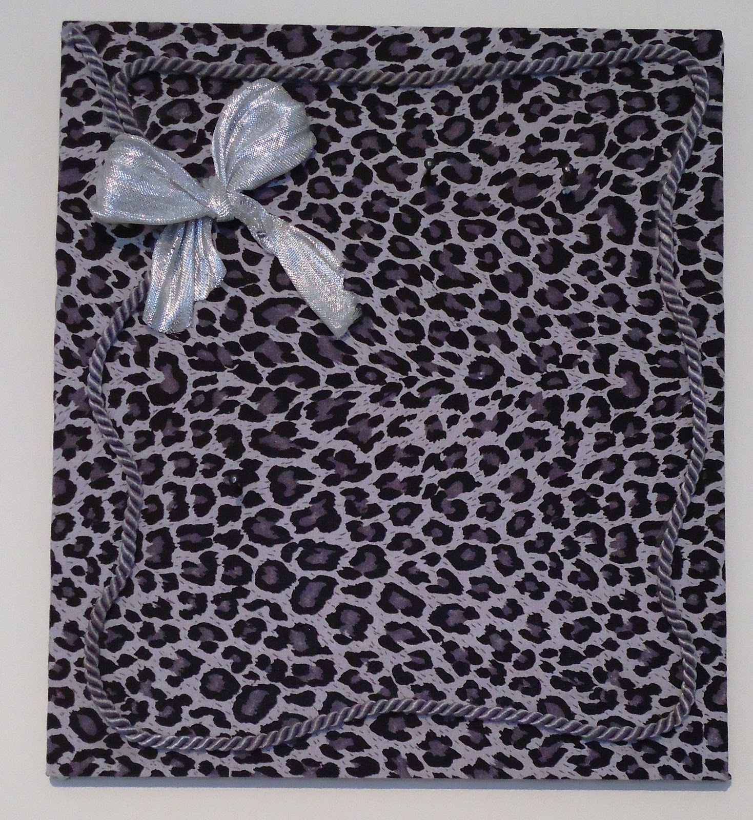 AGA ART: COMPLEMENTOS