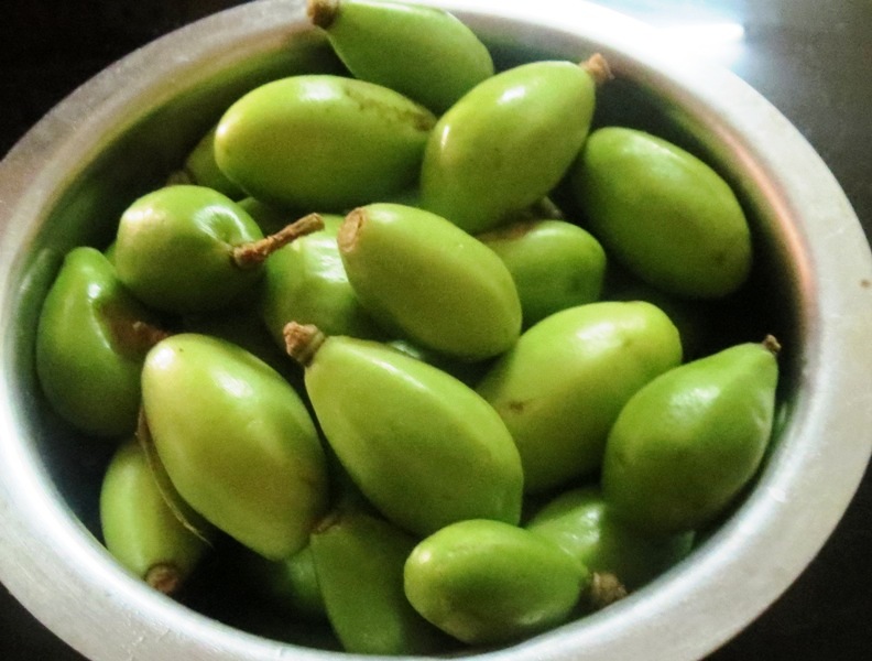 ಅಡಿಗೆ - Adige: Amtekai (Hog Plum) Pickle