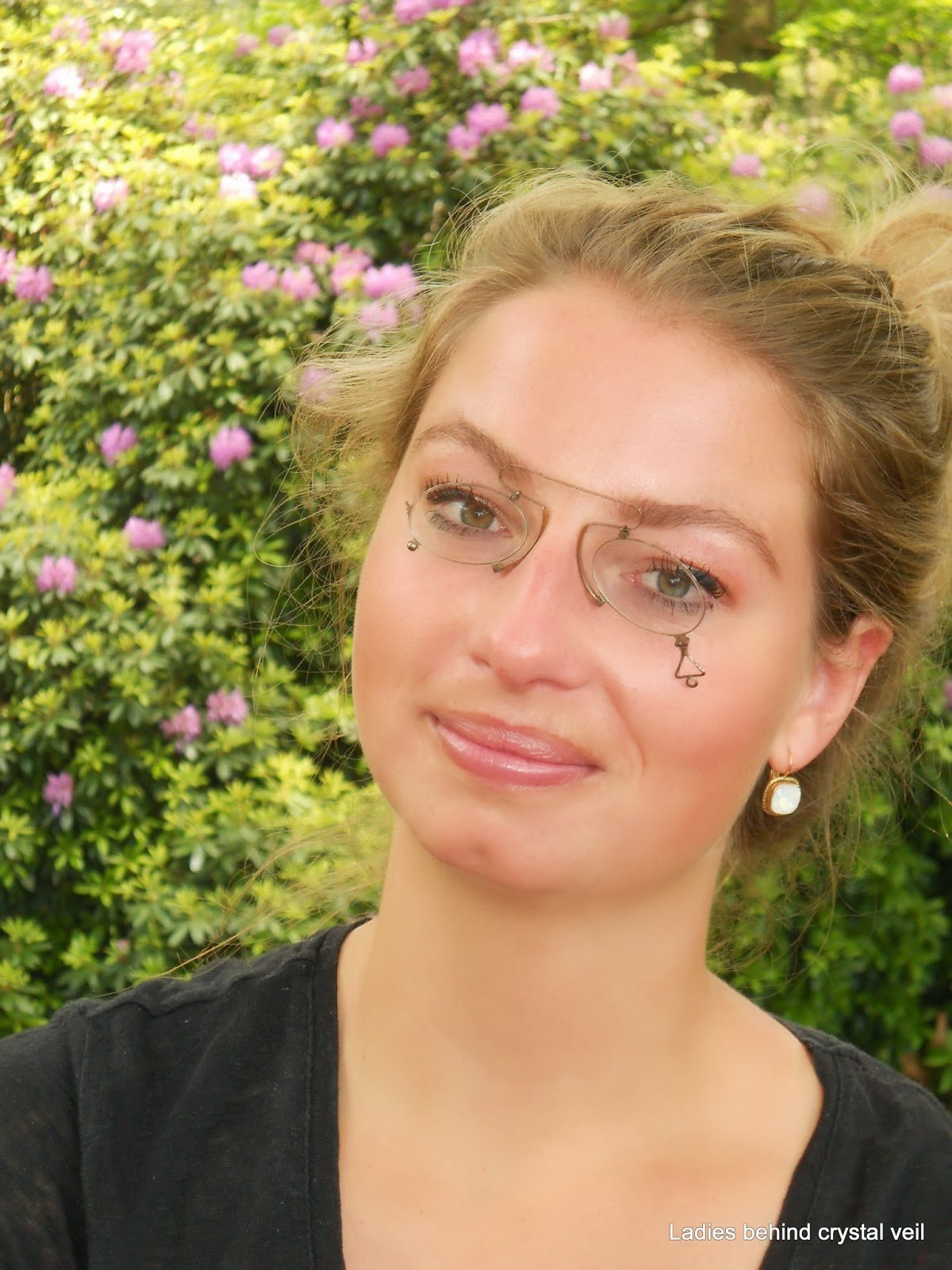 Lovely ladies behind crystal veil: Sandra 236 - 239