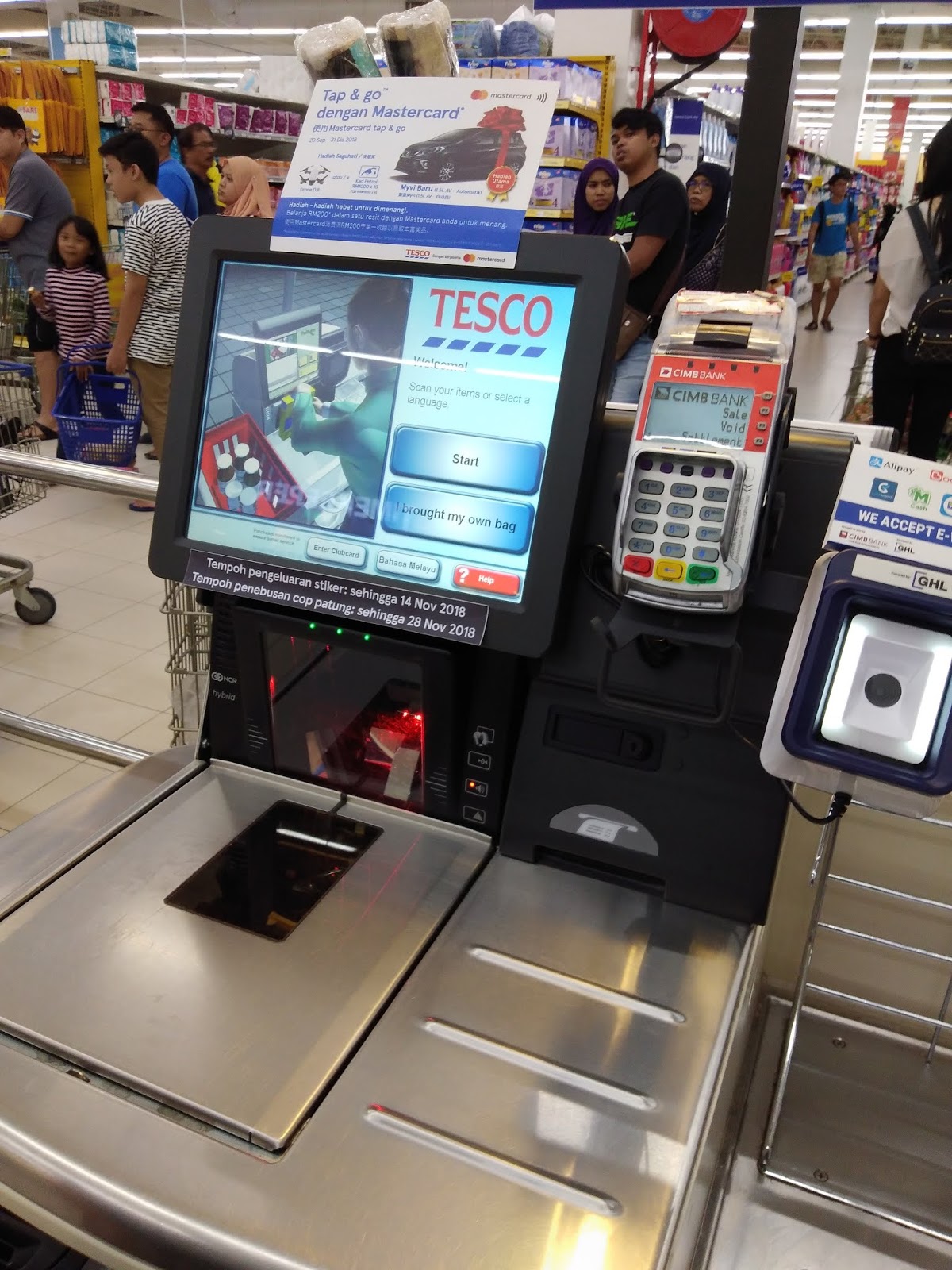 My Life & My Loves ::.: Kaunter Pembayaran Layan Diri @ Tesco Ampang