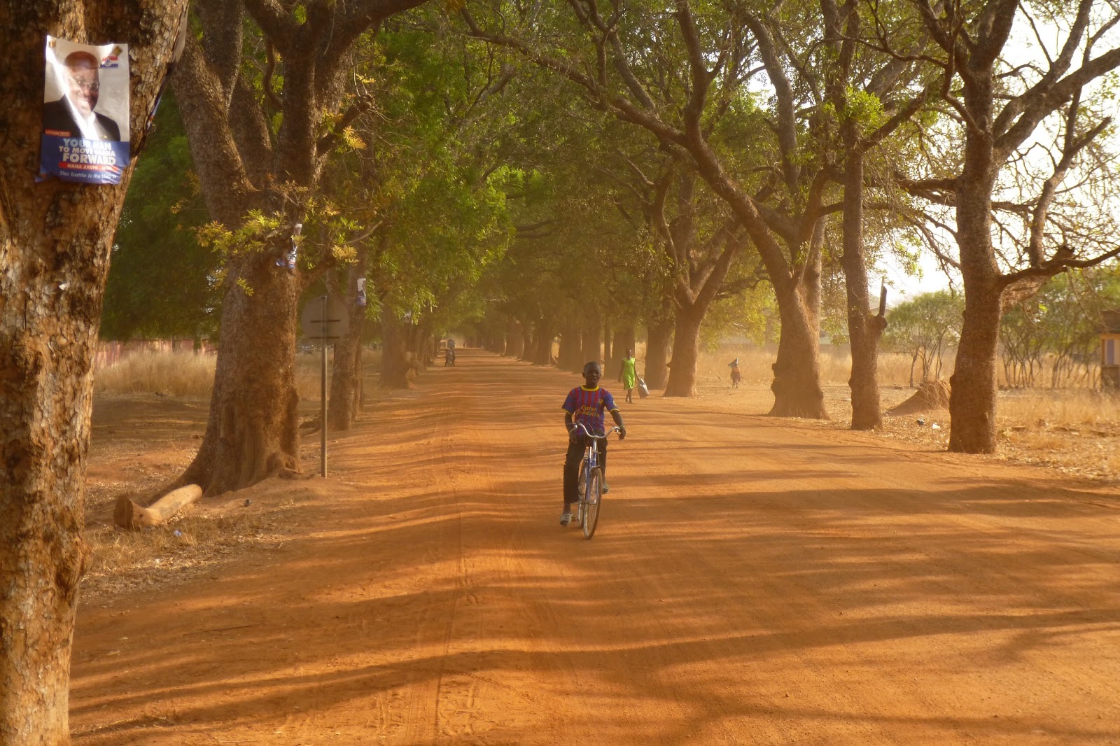 Days of our LIFE: Coming and Going in Sandema