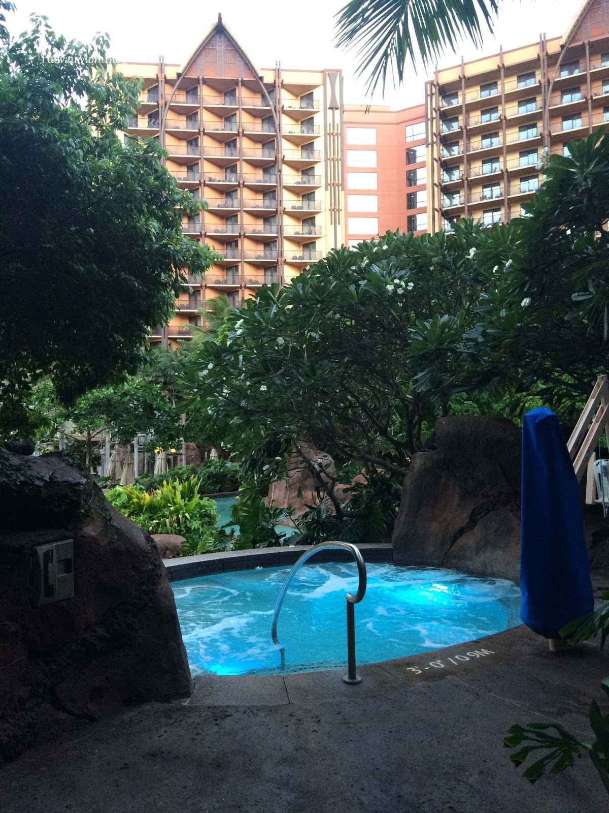 Hawaii Mom Blog: The Magical Pools at Aulani, a Disney Resort & Spa