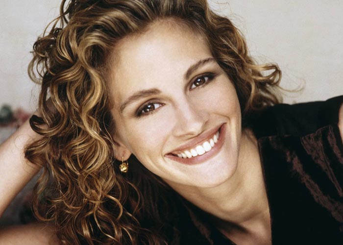 Top 10 Best Celebrieties Smiles ~ 10s Phobia