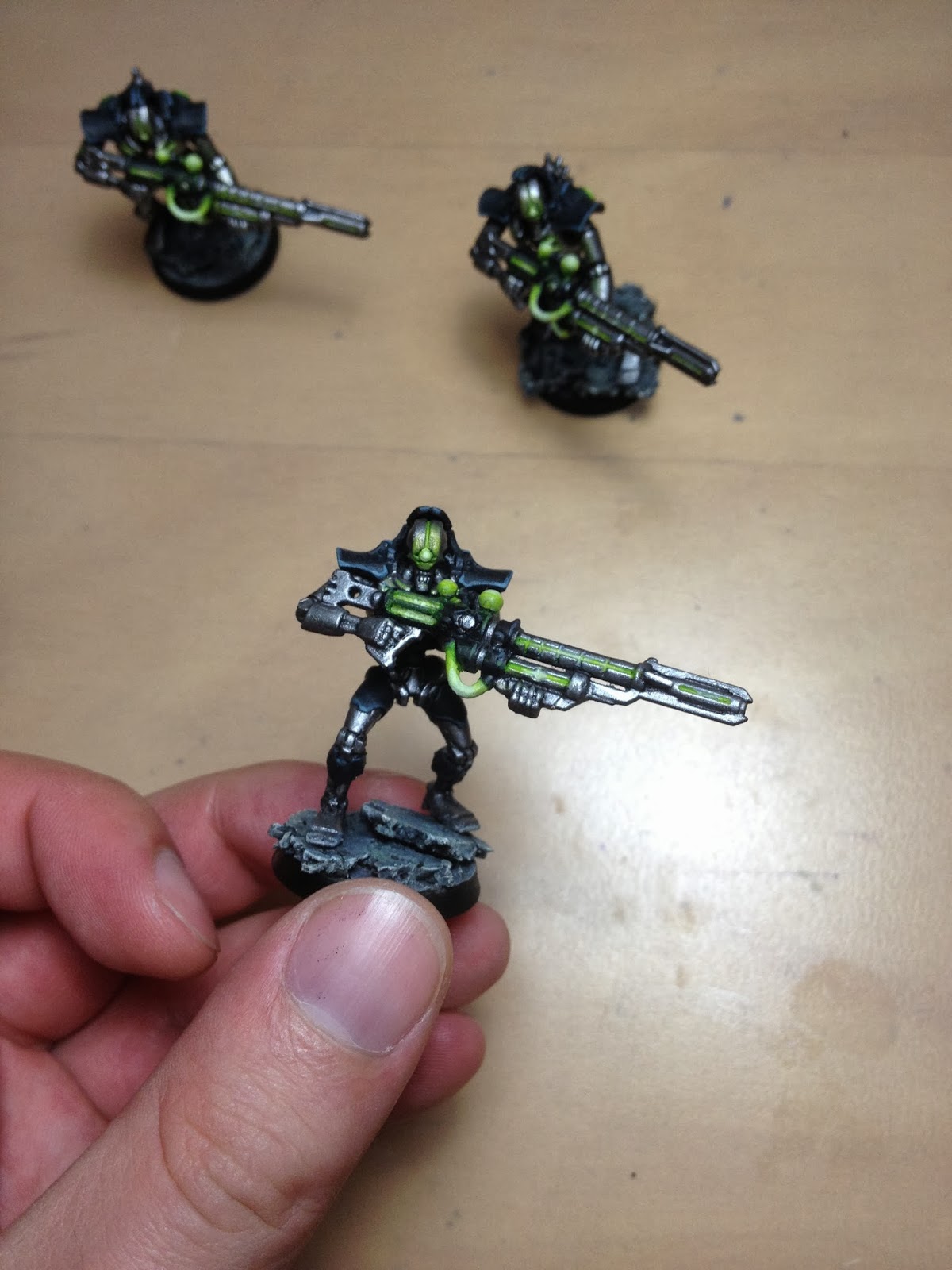 Kung-Fused Creations: How to paint Necron Deathmarks III - the Glow Effect