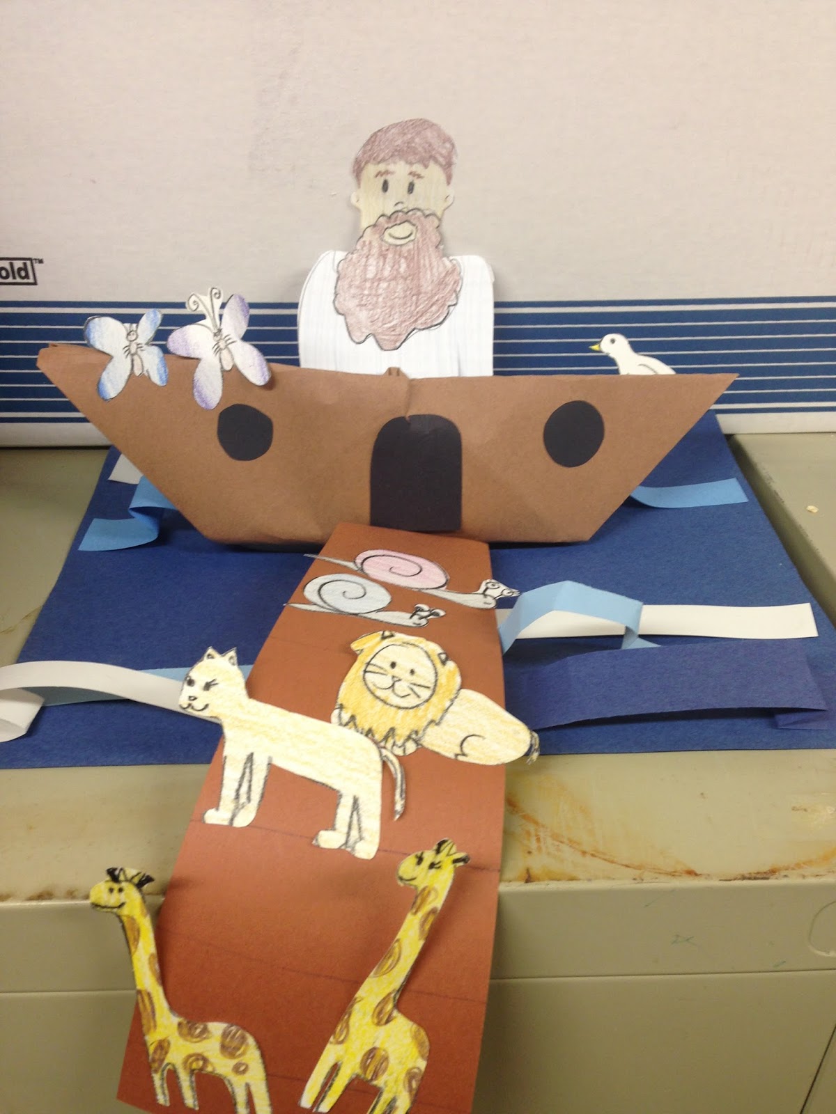 Rosell Art: 1st Grade - Origami Noah's Ark