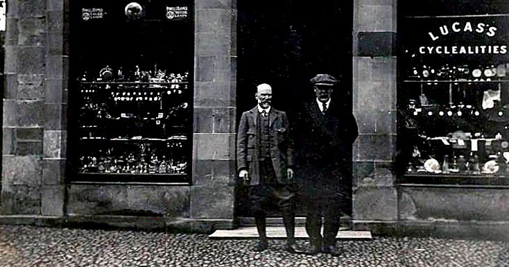 Auld Earlston: Tributes to two Earlston Worthies - David Lockhead and ...