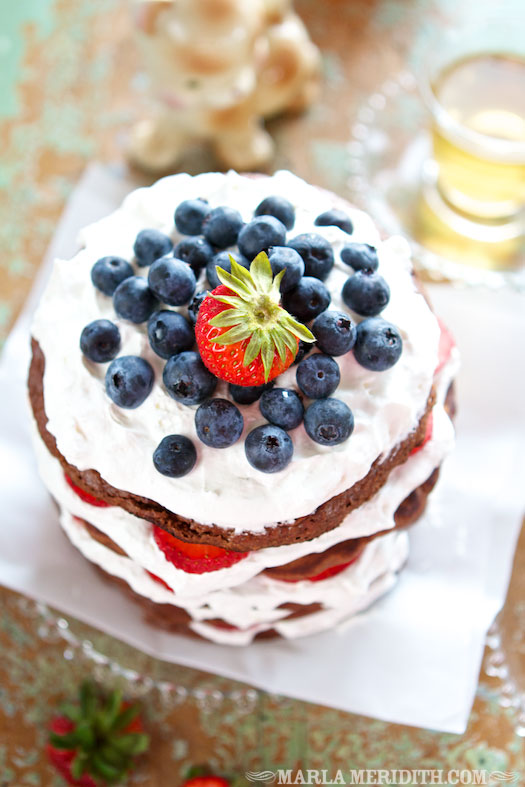 Milano bon ton: dolcetto bon ton: Chocolate Layer Cake