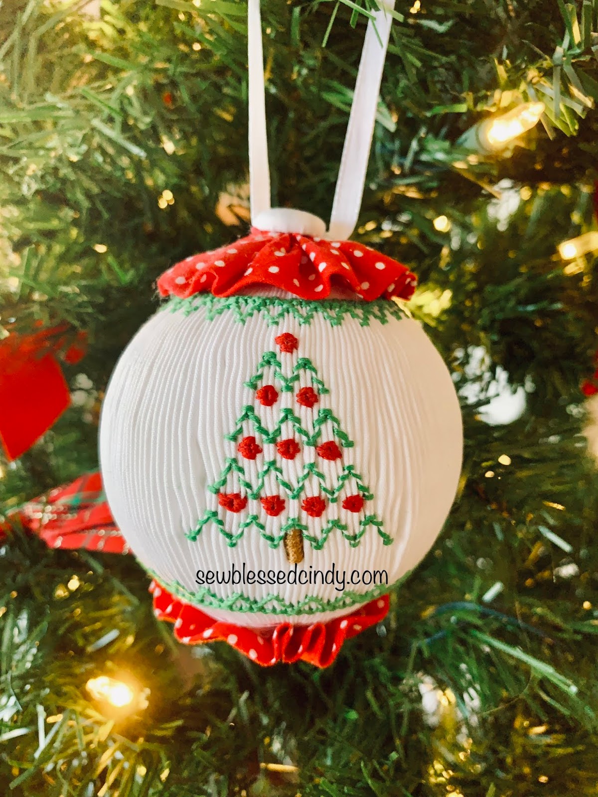Sew Blessed Cindy: Free Directions for Smocked Christmas Ornament...