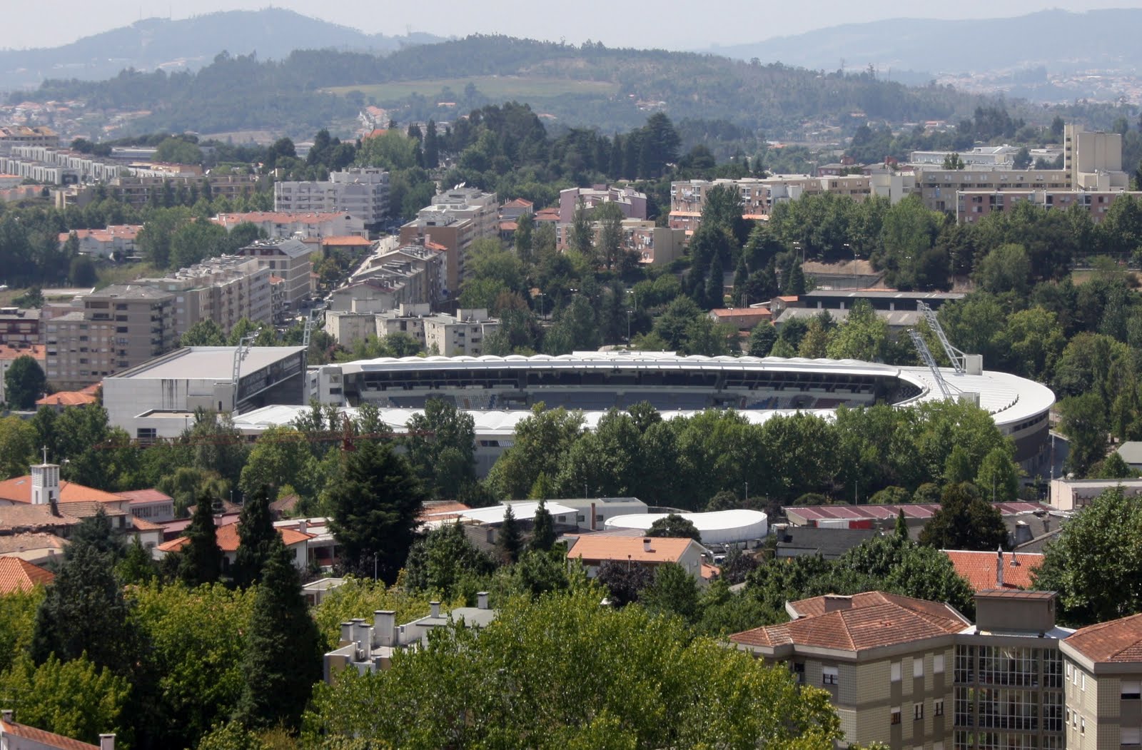 Viajar e descobrir: Portugal - Guimarães - Estádio D. Afonso Henriques