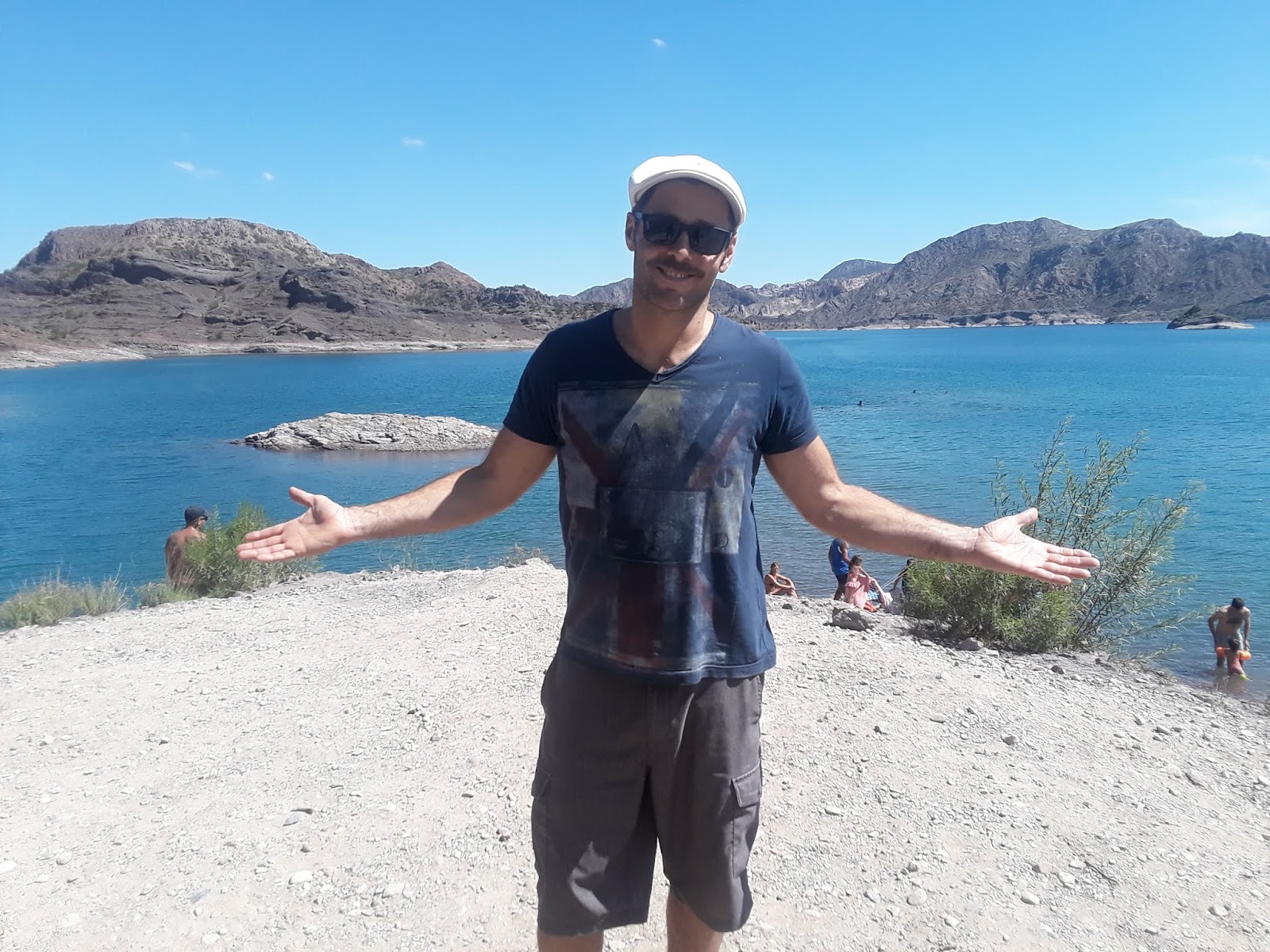 El actor Gastón Ricaud trabajando en San Rafael y conociendo sus ...