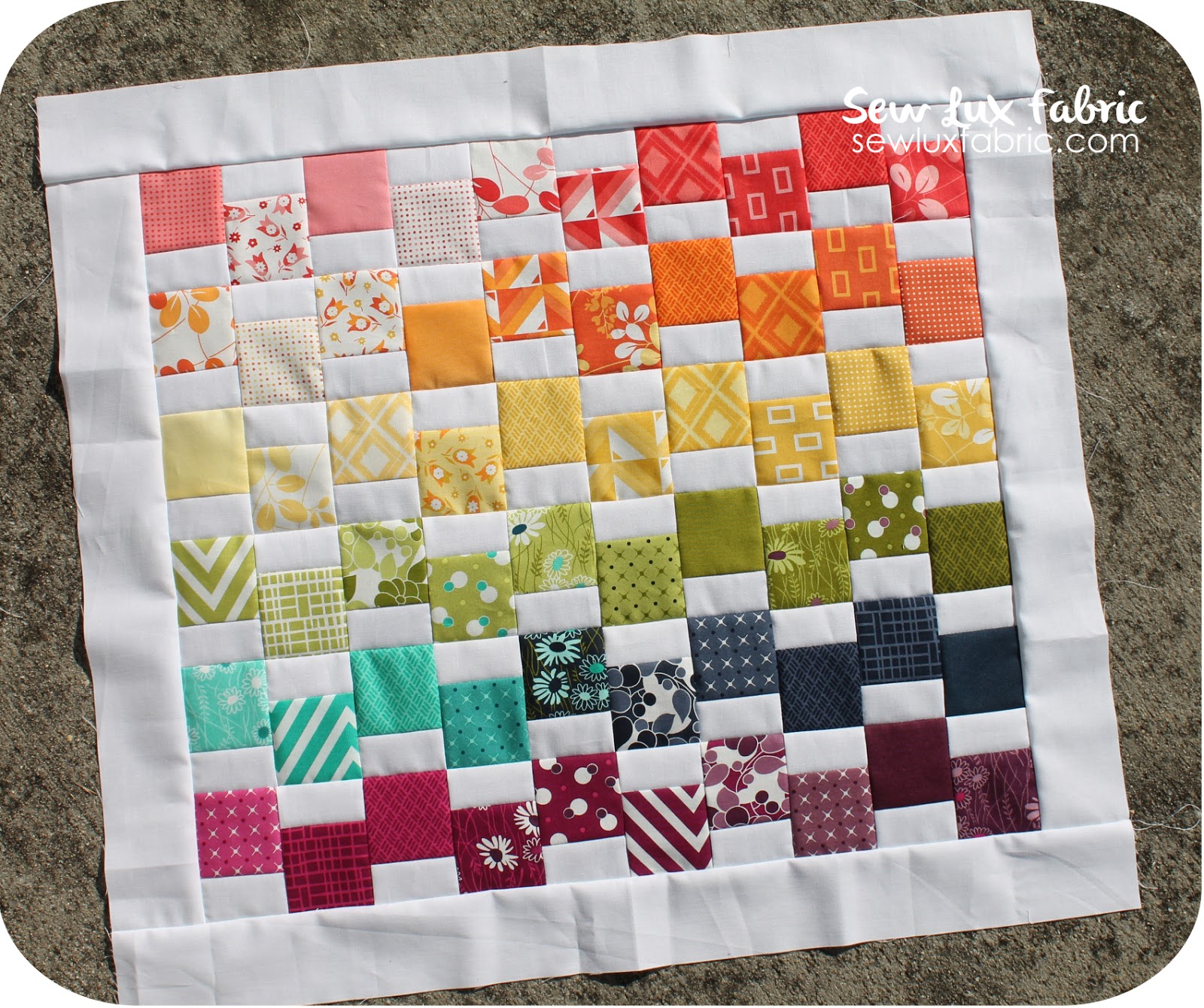 Sew Lux Fabric : Blog: Color Play Mini Quilt