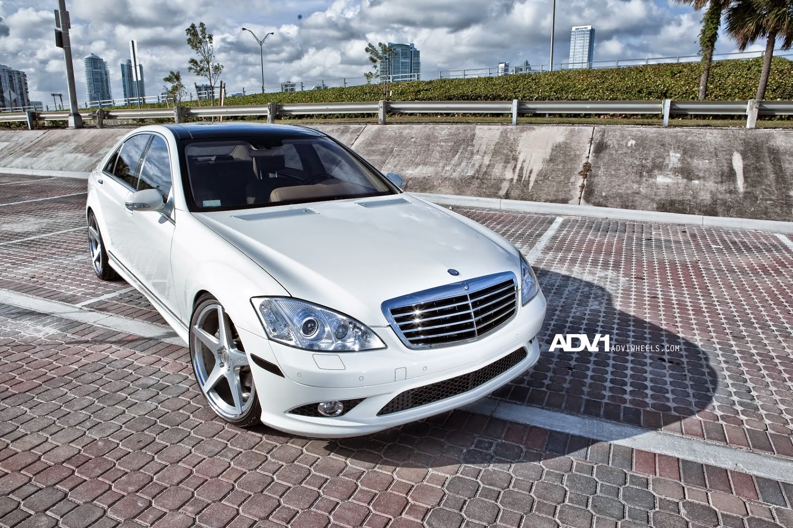 Mercedes-Benz W221 S550 on ADV.1 Wheels | BENZTUNING