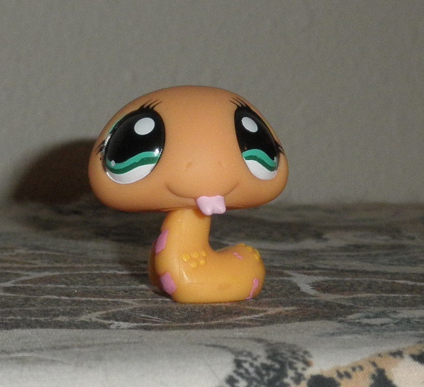Collectomania: LPS Snakes