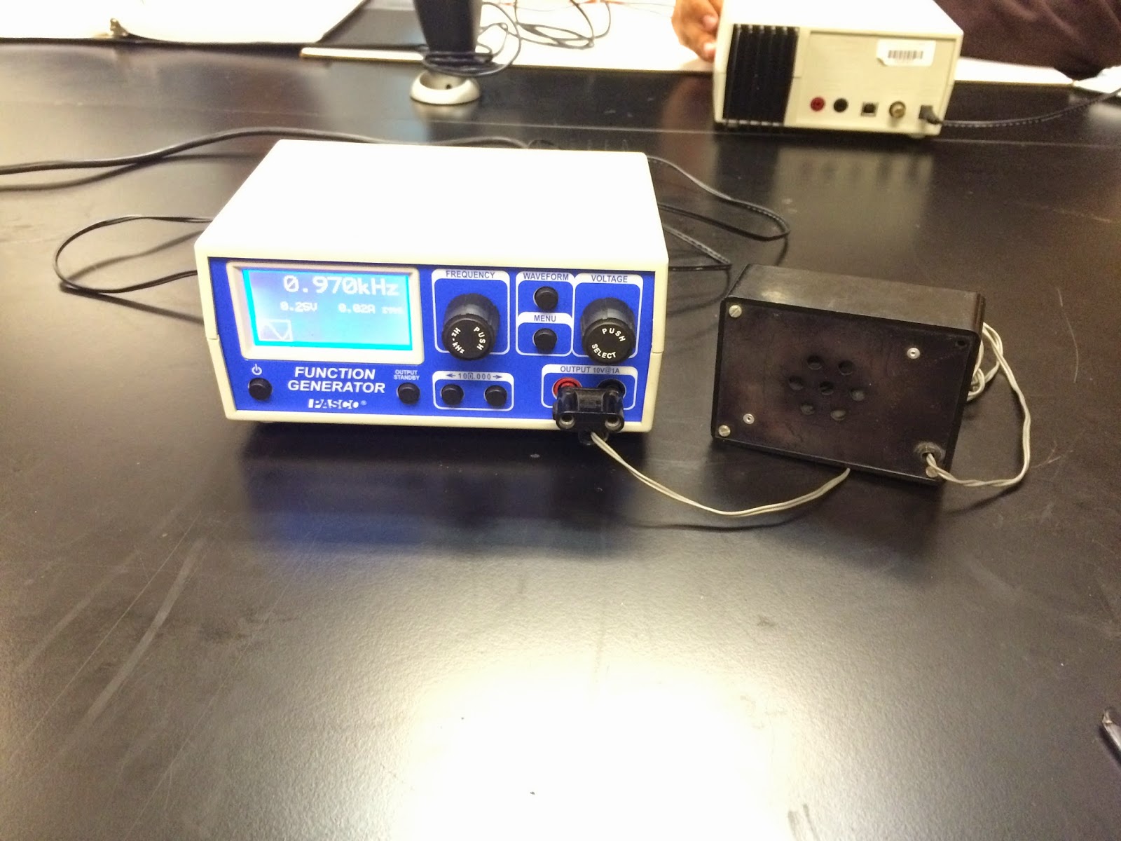 Electronics 10 kmflerchinger: Horizontal Deflection, Sounds from a ...