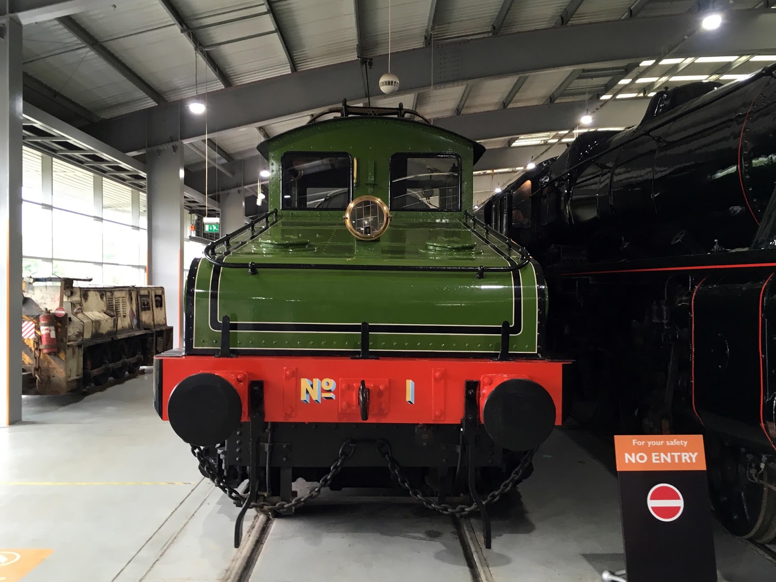 British Diesels and Electrics: NER Electric Shunter 1 (Class ES1)