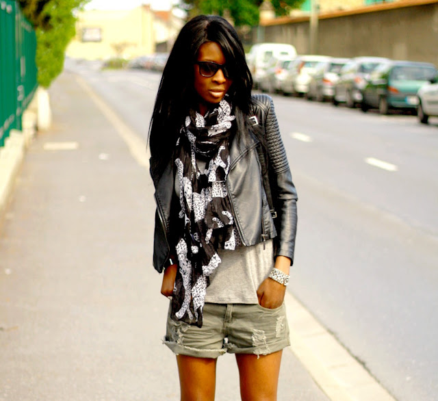 Boyfriend ripped shorts - Styles by Assitan. Blog mode. French style ...