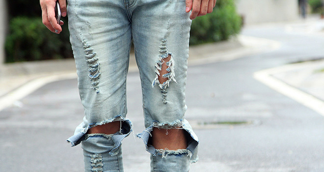 diario7-archivos: ¿ES INMODESTO USAR ROPA RASGADA DELIBERADAMENTE?