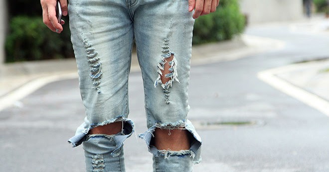 diario7-archivos: ¿ES INMODESTO USAR ROPA RASGADA DELIBERADAMENTE?